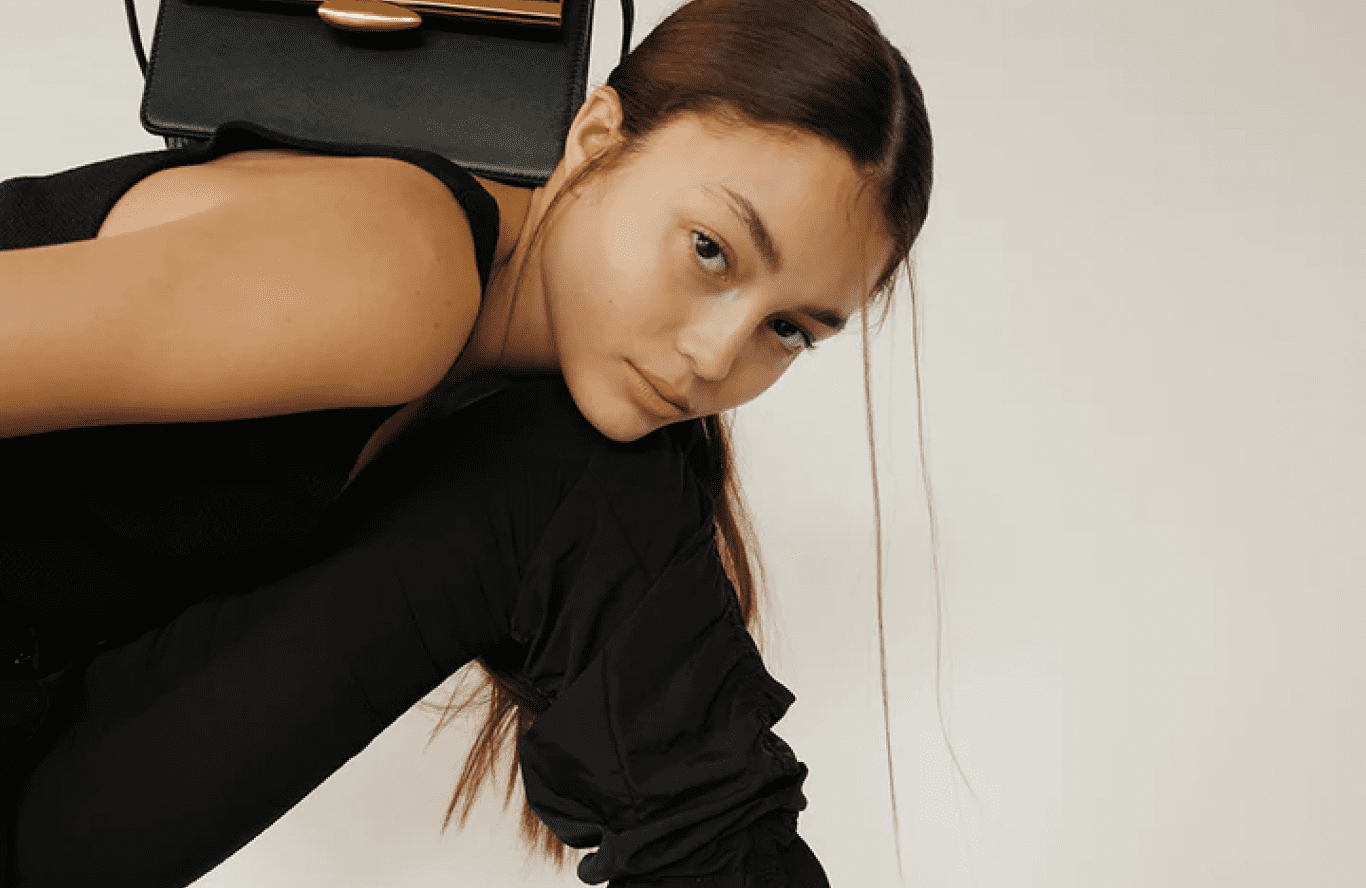 FASHION STYLIST - Casa Dress